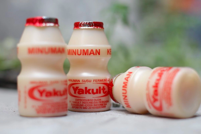 Nên uống Yakult khi nào? Cách uống Yakult đúng nhất | TIKI