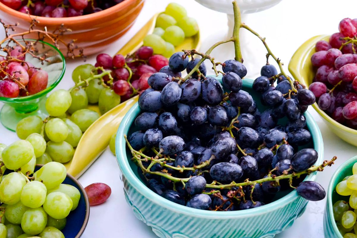 Nho bao nhiêu calo? Ăn nho nhiều có nóng và béo không? | TIKI