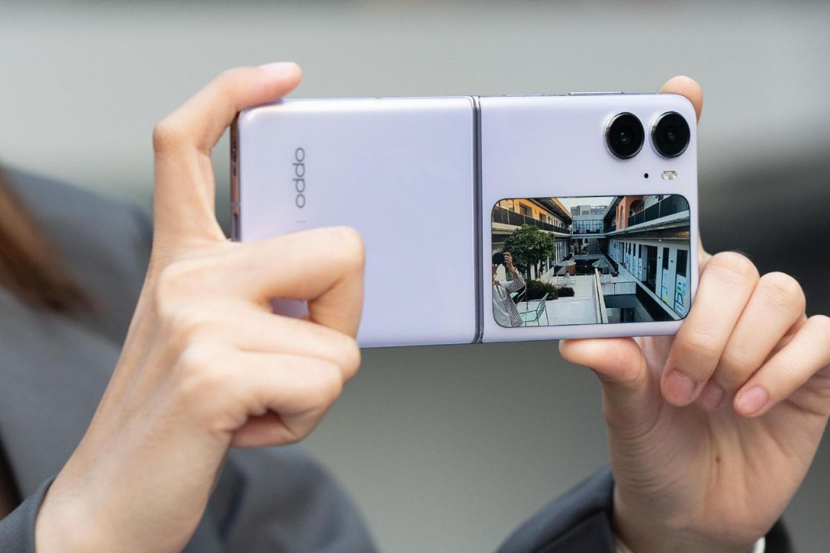 Review OPPO N2 Flip, thiết kế nhỏ gọn | TIKI