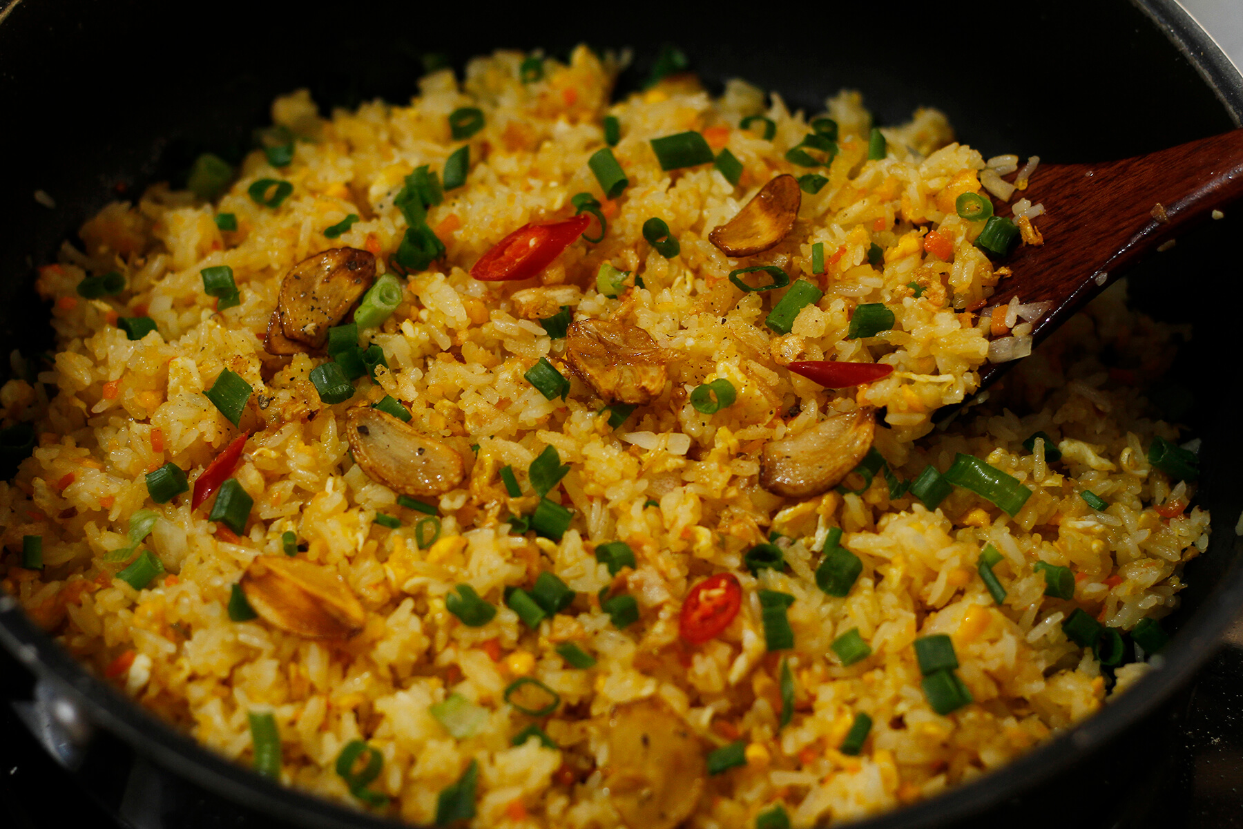 Cách làm cơm chiên trứng ngon đúng điệu và đơn giản tại nhà | TIKI