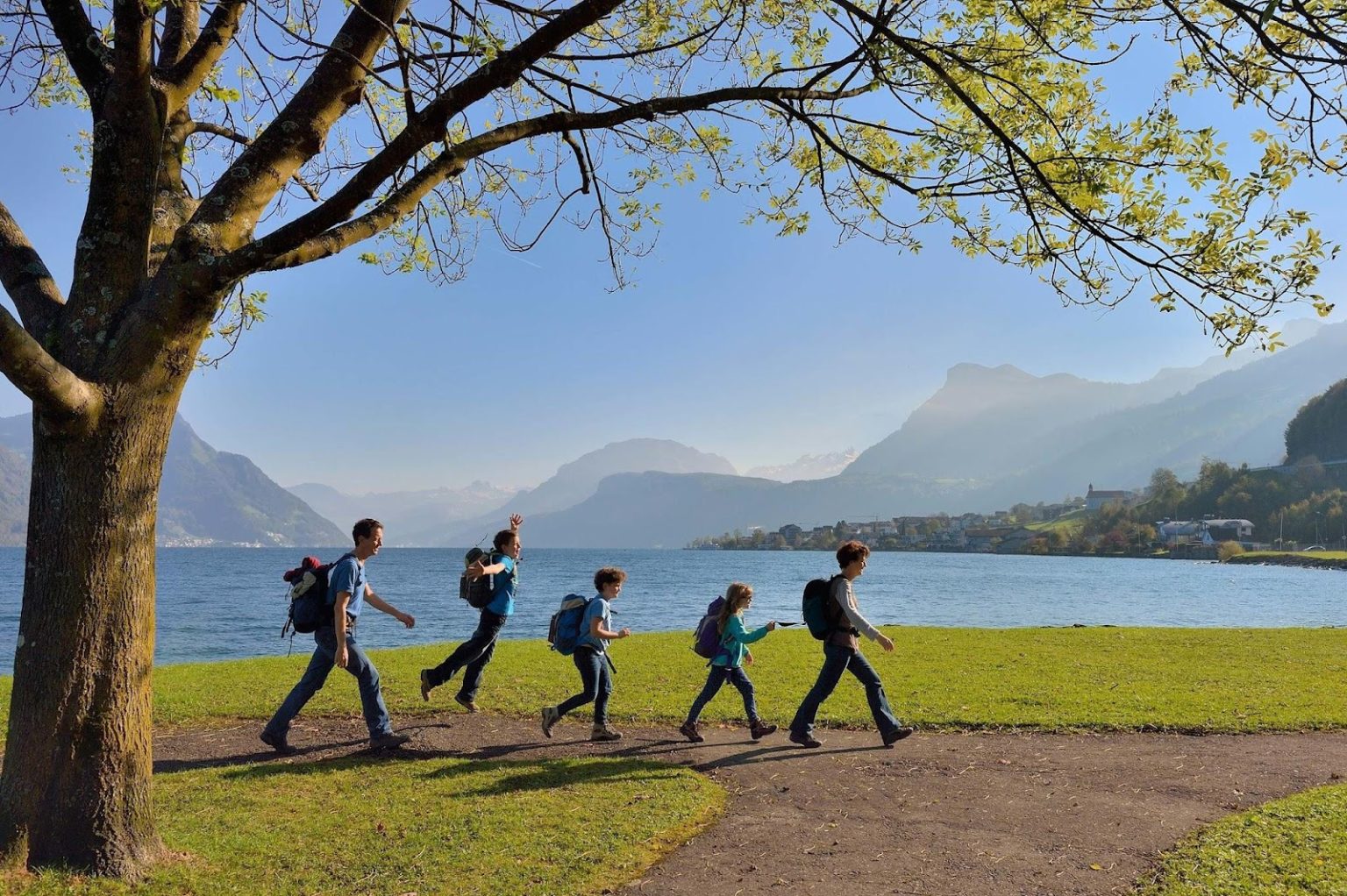 Chill là gì? Trào lưu & cách sử dụng “Chill” của giới trẻ hiện nay | TIKI