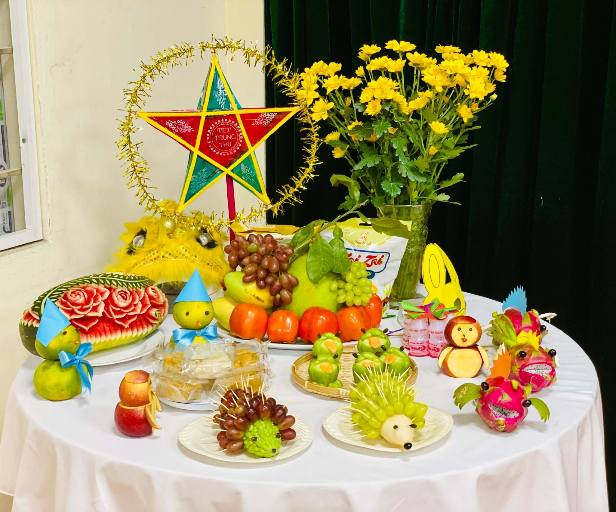 Mâm cỗ Trung thu gồm những gì? Trang trí mâm cỗ đẹp, đơn giản | TIKI