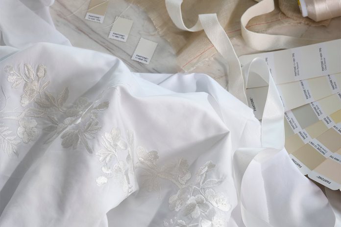 Màu trắng là gì? Khám phá ý nghĩa màu trắng trong cuộc sống, tình yêu ...